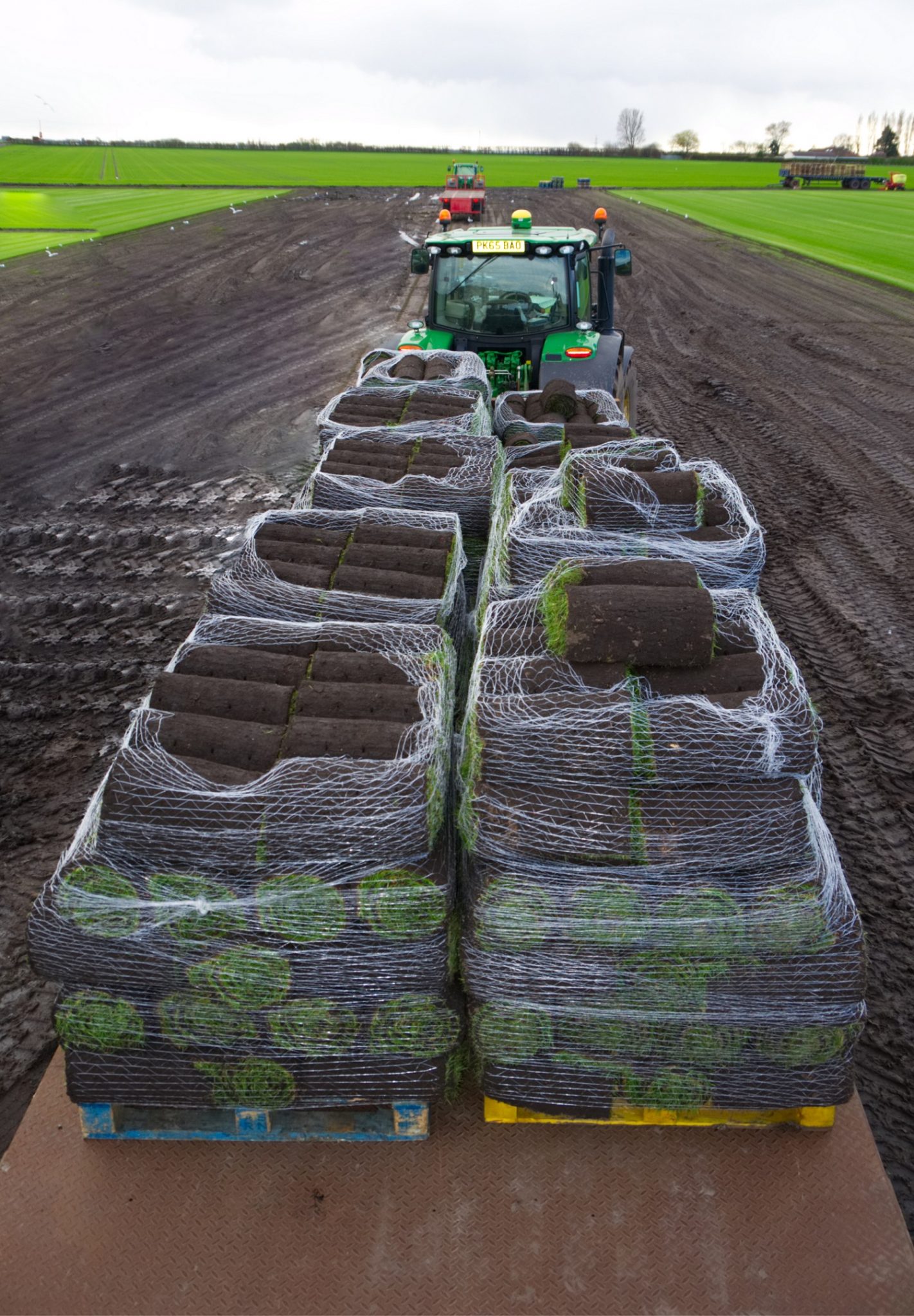 Buy Turf in AughtonTurf Supplier Liverpool | Top Soil | Turf Prices